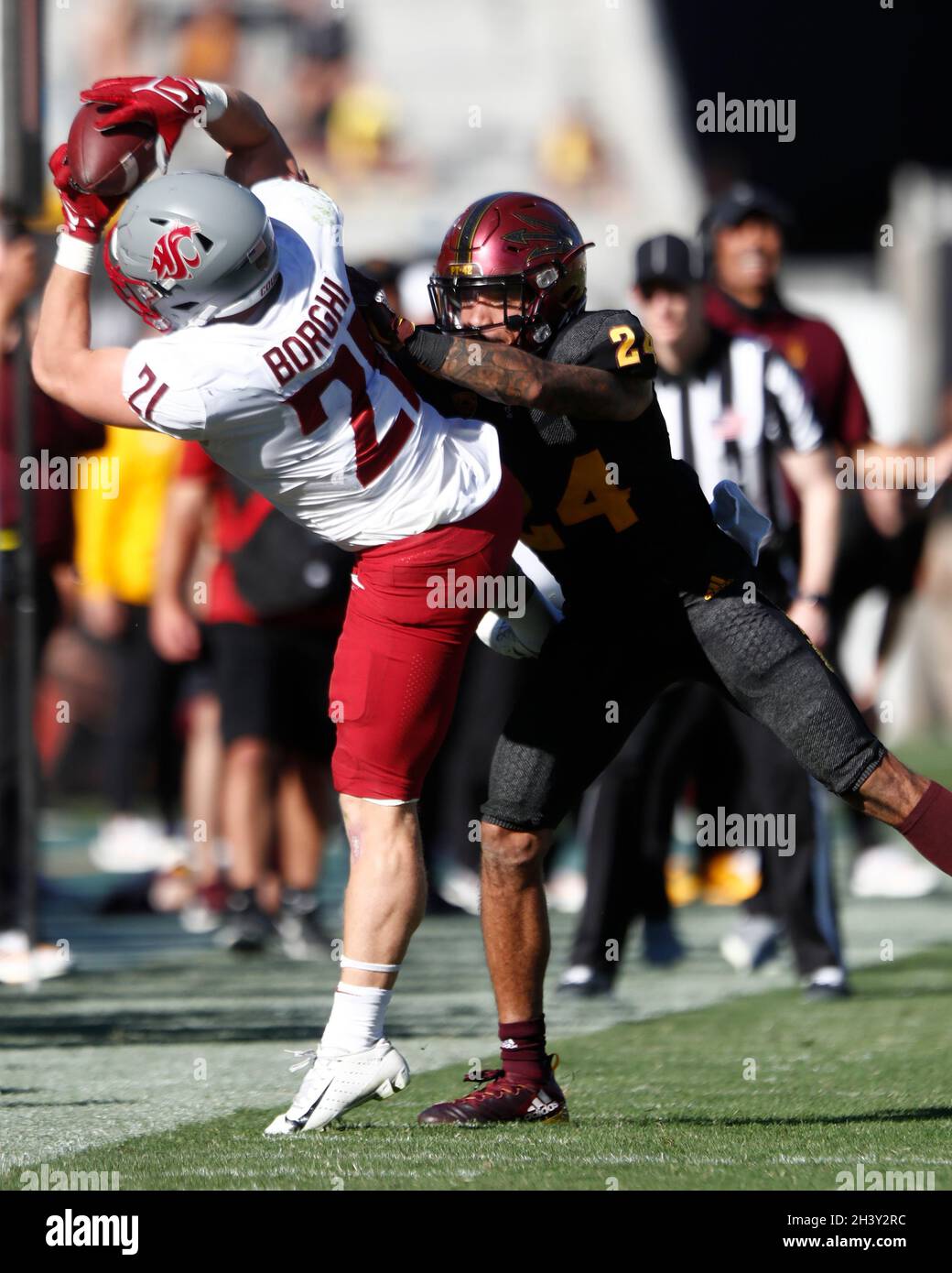 Tip of a toe hi-res stock photography and images - Alamy