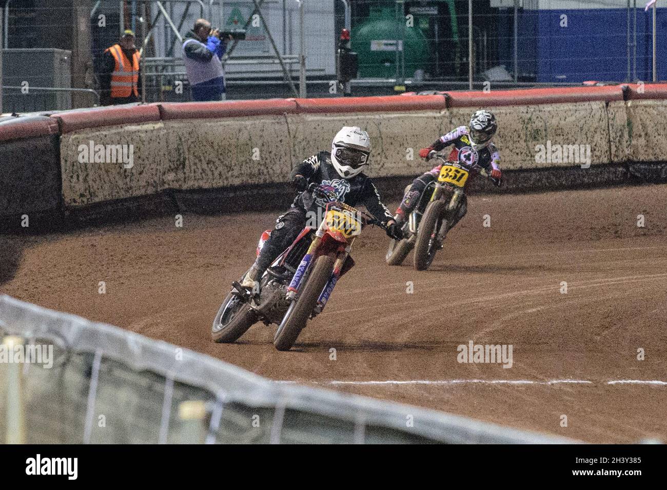 MANCHESTER, UK. OCT 30TH Rob Mear (500) leads Dan Bewley (351) in the ...