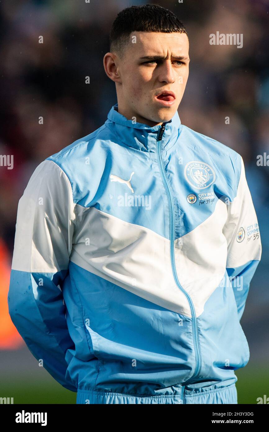 Phil foden away kit hi-res stock photography and images - Alamy