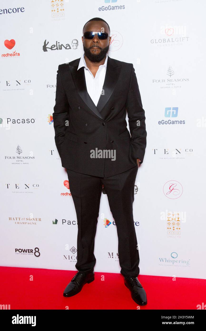 Gims attend the photocall during the Global Gift Gala 2021 at Four ...