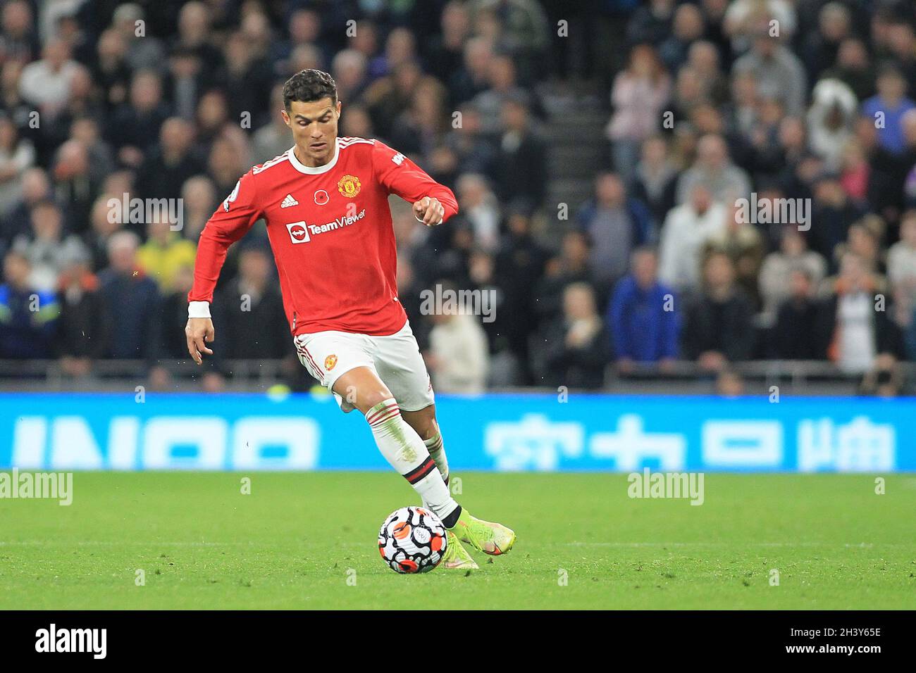 Cristiano ronaldo premier league hi-res stock photography and images ...