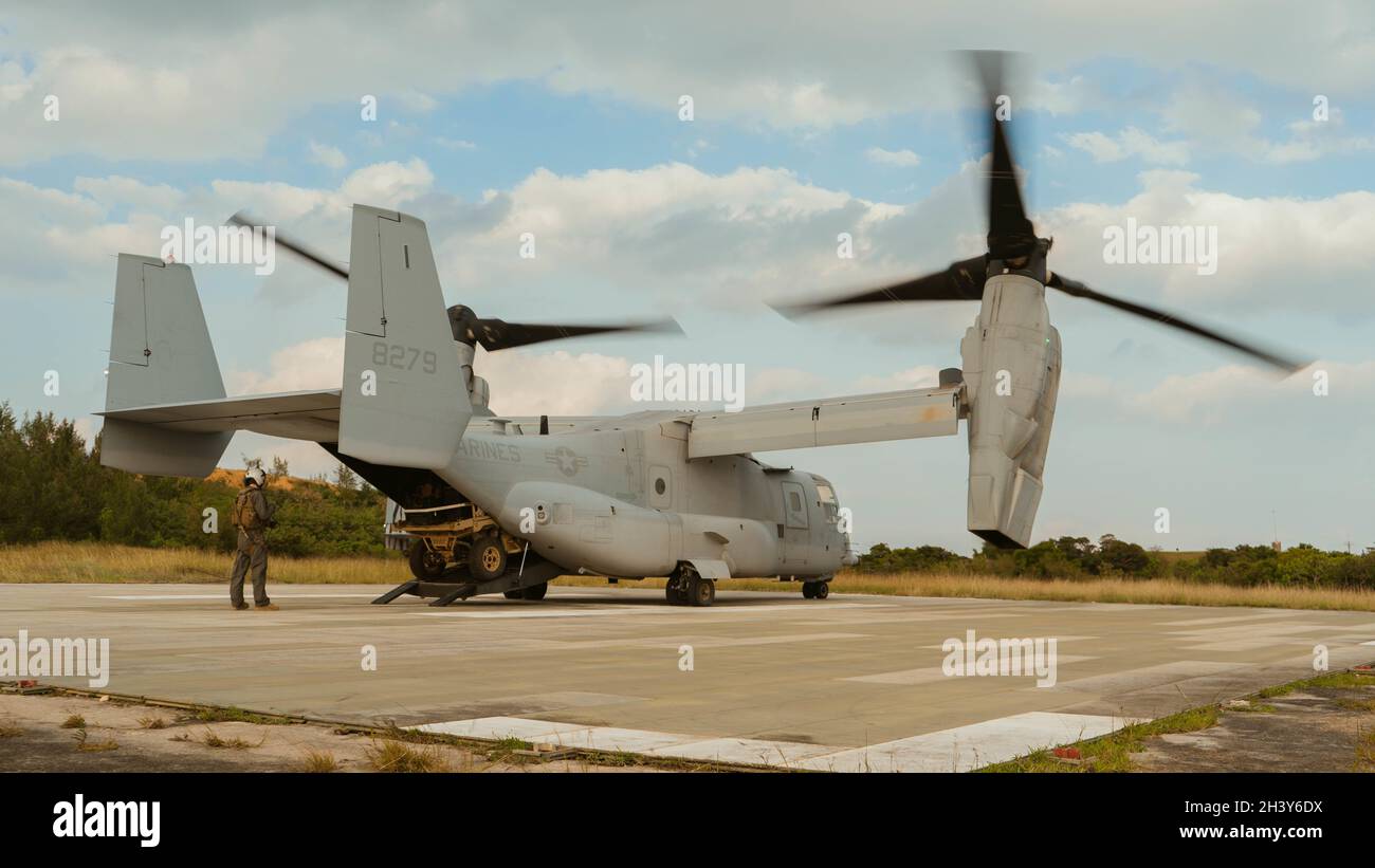 A U.S. Marine Corps MV-22B Osprey assigned to Marine Medium Tiltrotor ...