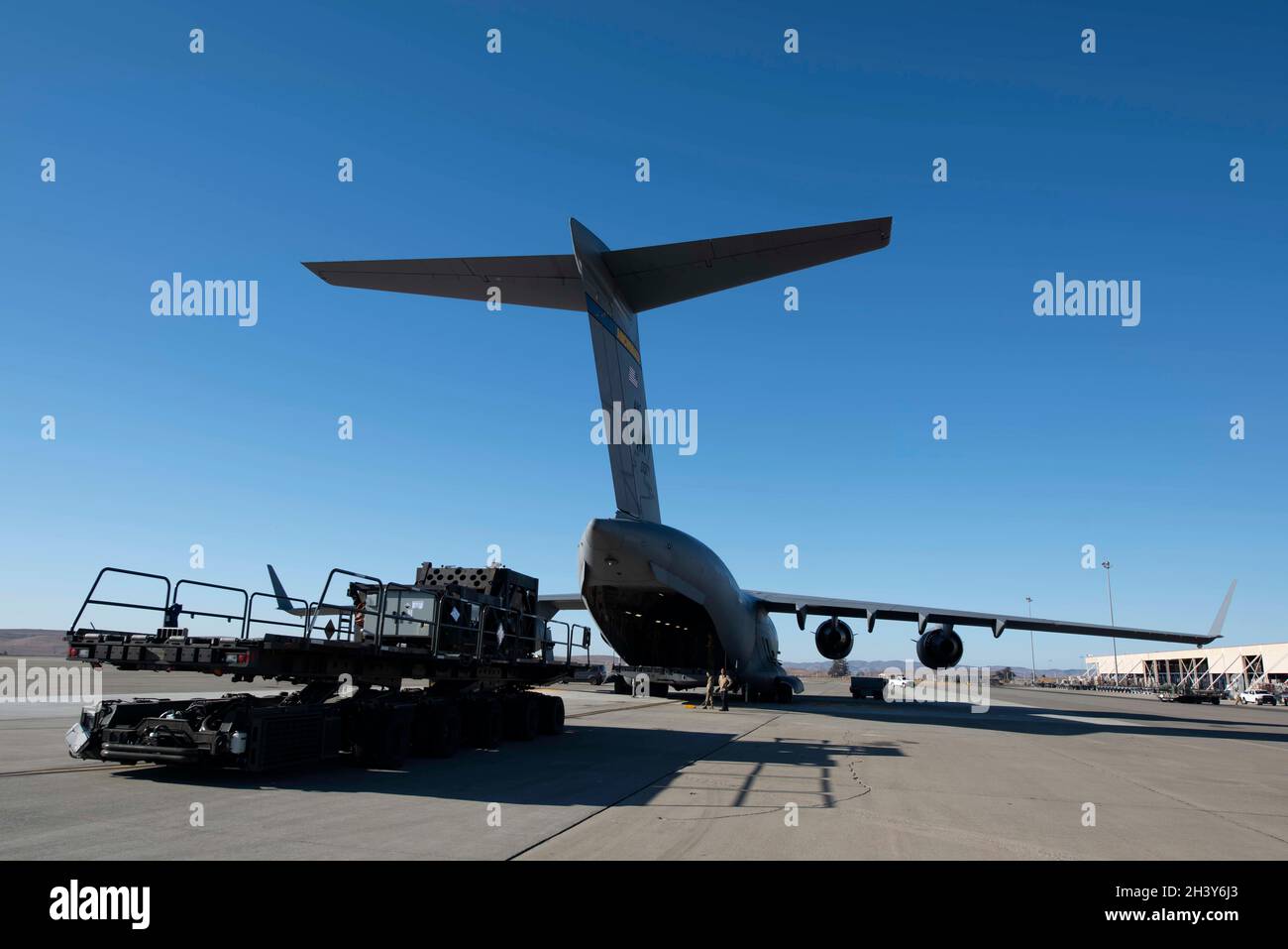 K loader hi-res stock photography and images - Alamy