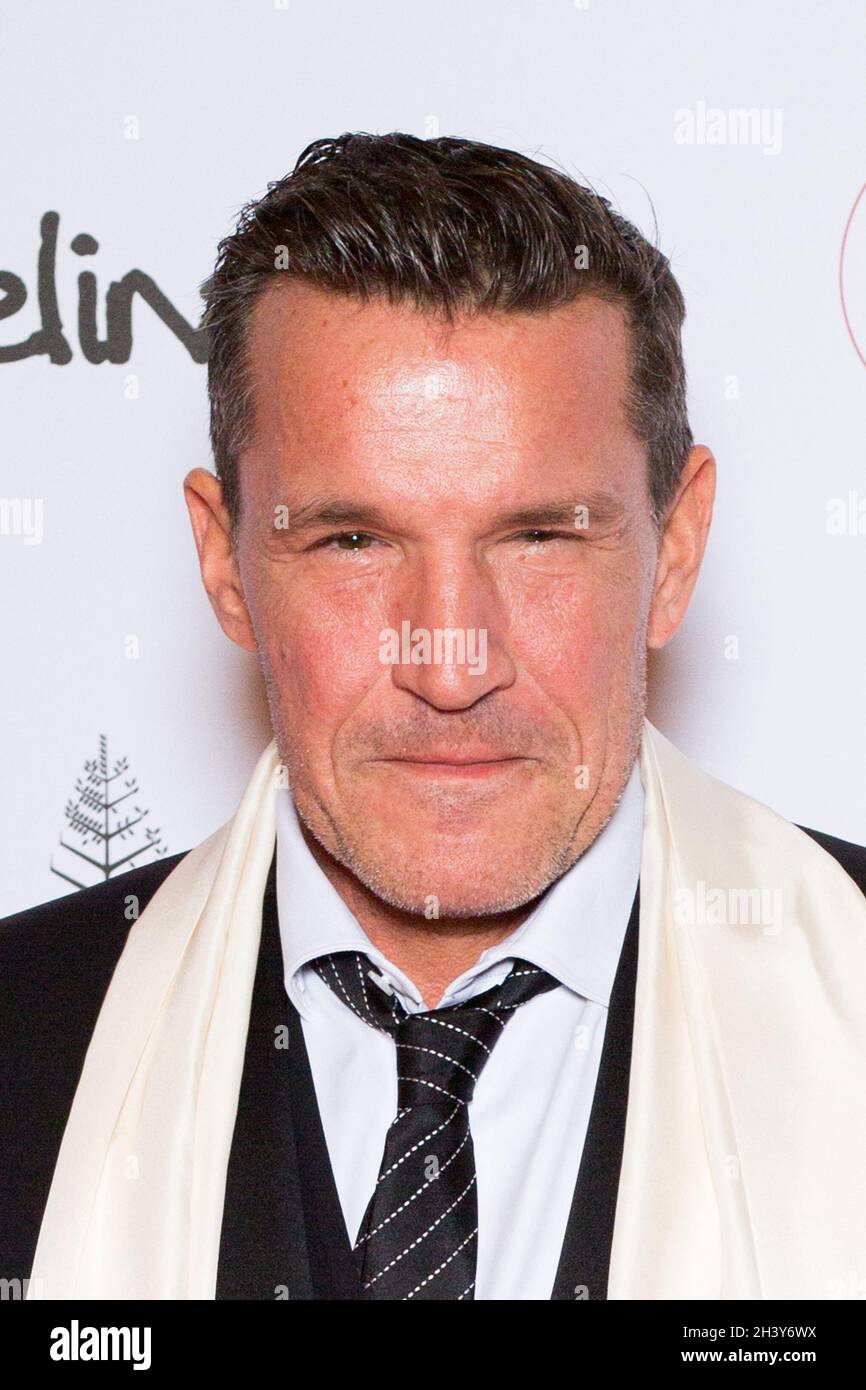 Benjamin Castaldi attends the photocall during the Global Gift Gala ...