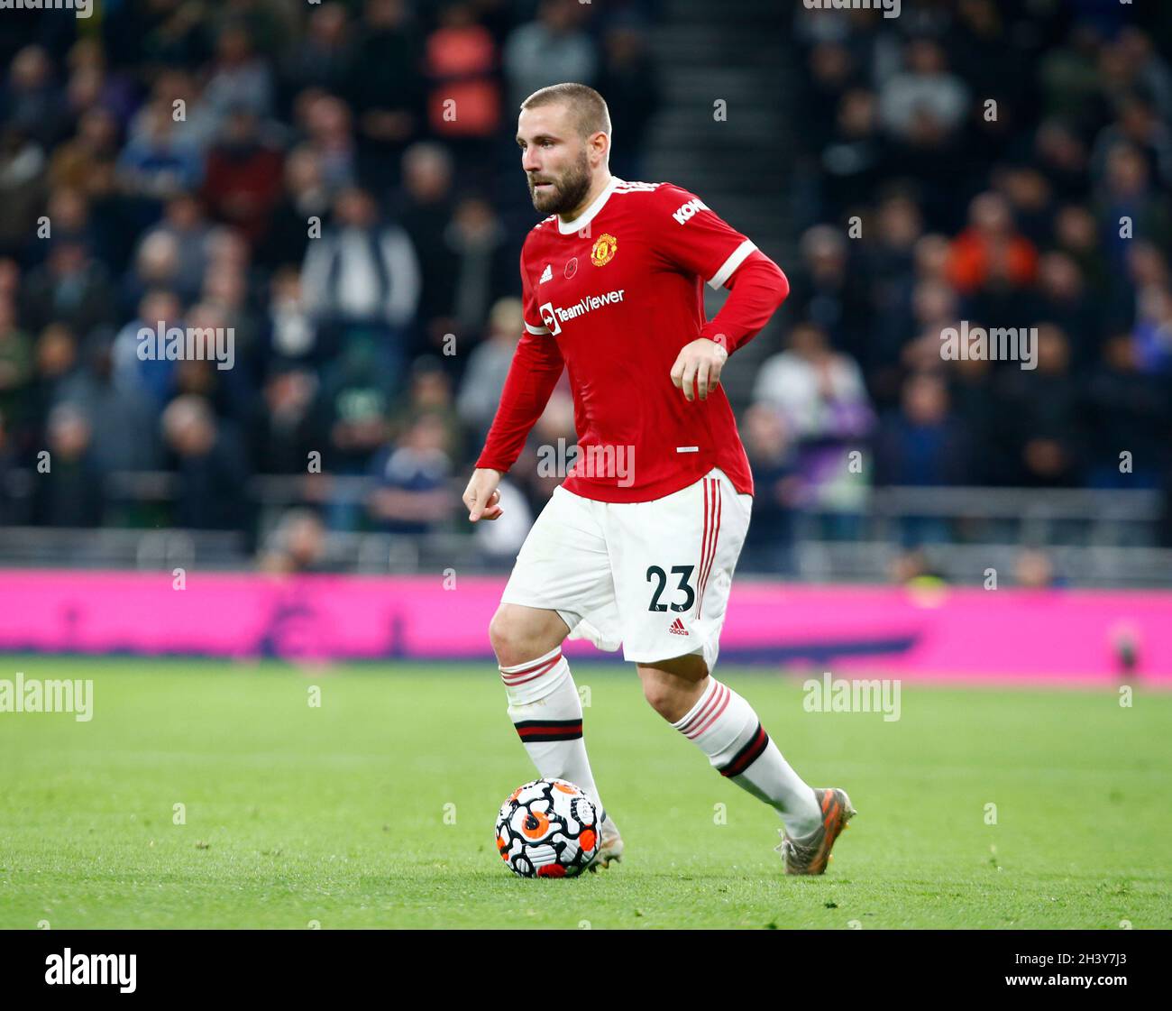 Luke shaw manchester united october 2021 hi-res stock photography and ...