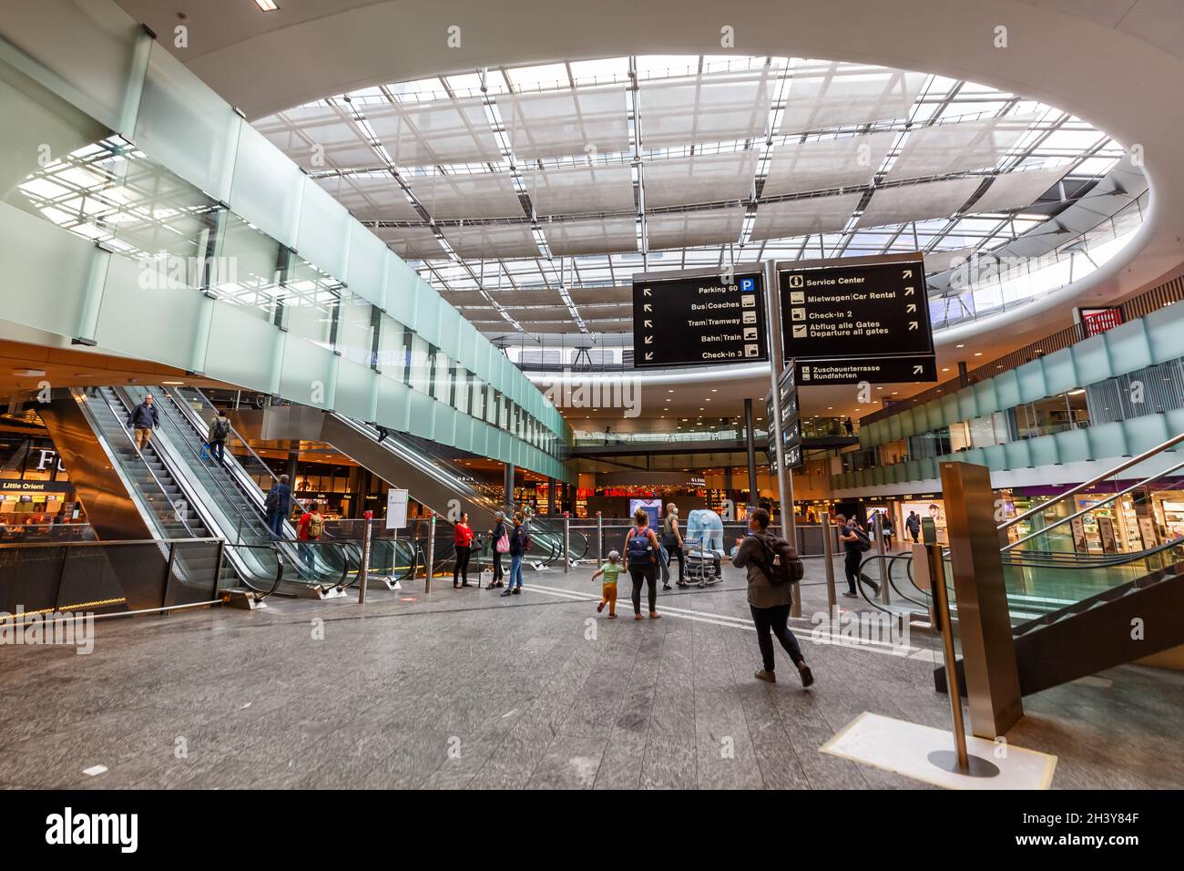 Zurich Airport Shopping ZRH Terminal in Switzerland Stock Photo - Alamy