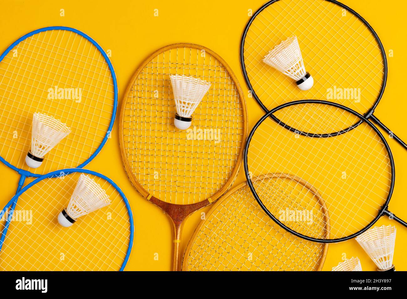 Badminton equipment. Rackets and shuttlecock, top view Stock Photo - Alamy