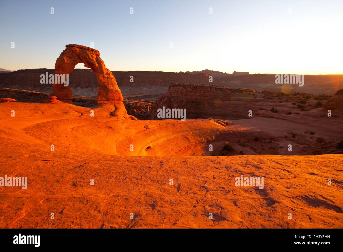 Delicate arch hike hi-res stock photography and images - Alamy