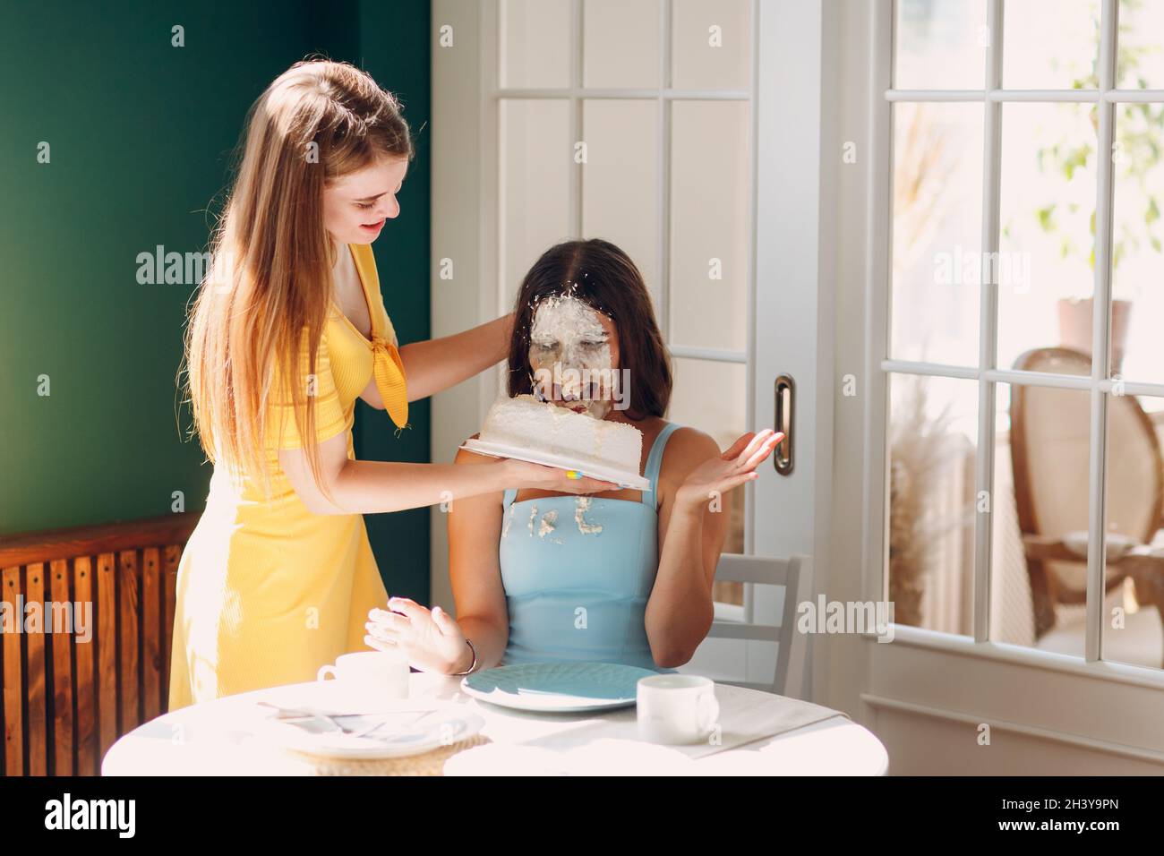 Cream cake face hi-res stock photography and images - Alamy