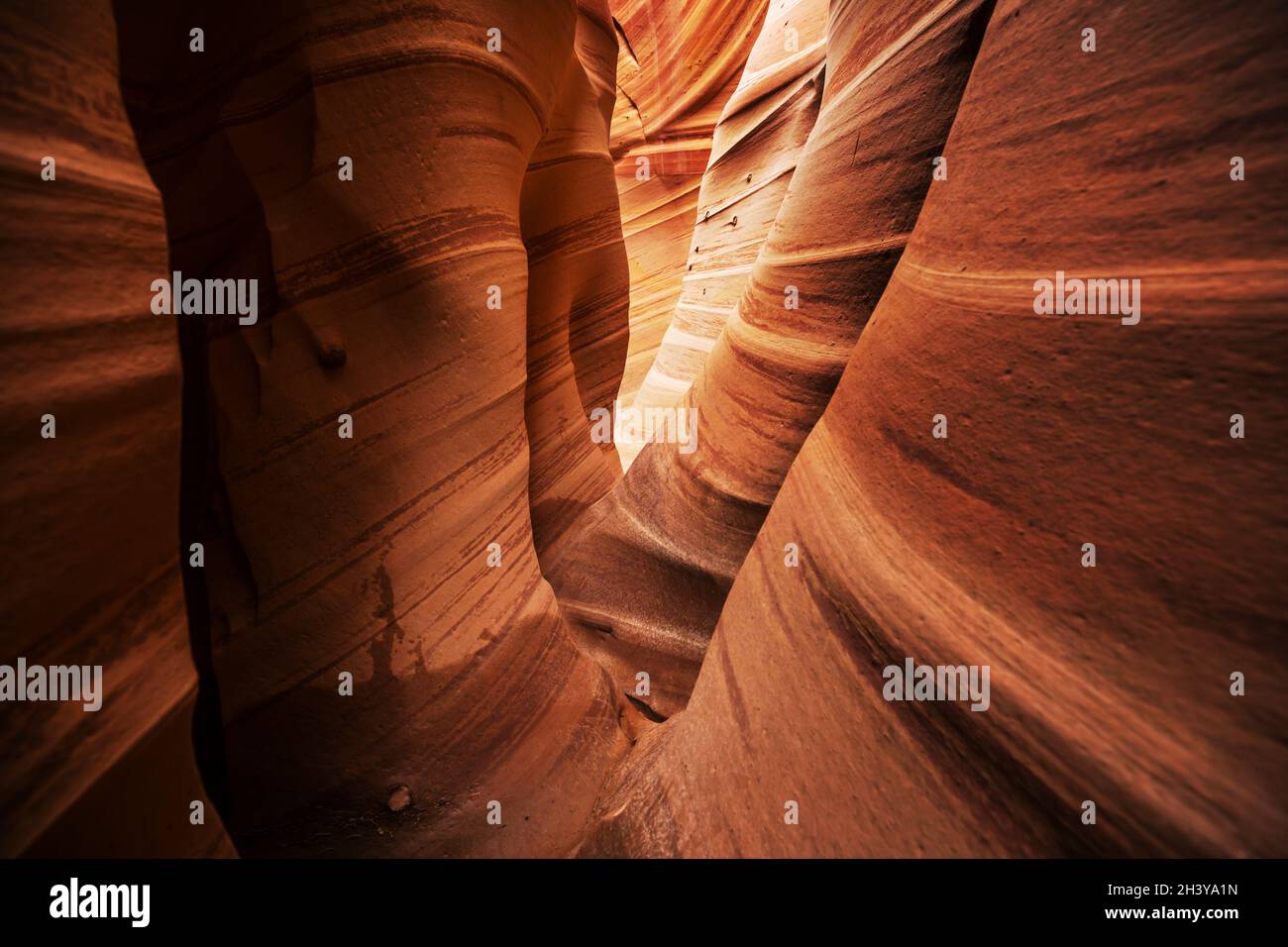 Canyon shape hi-res stock photography and images - Alamy