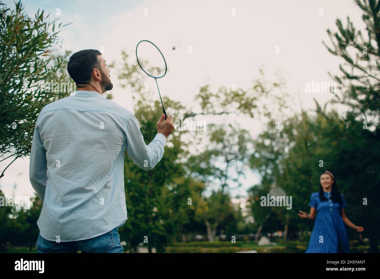 Couple playing badminton in badminton hi-res stock photography and ...