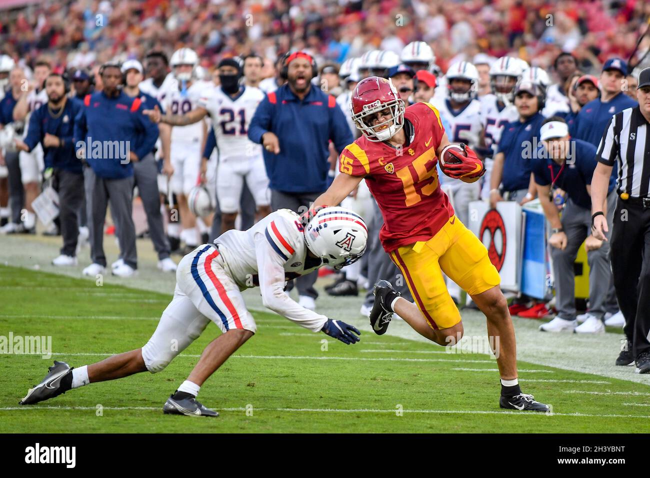 Los Angeles, CA. 30th Oct, 2021. USC Trojans wide receiver Drake London ...