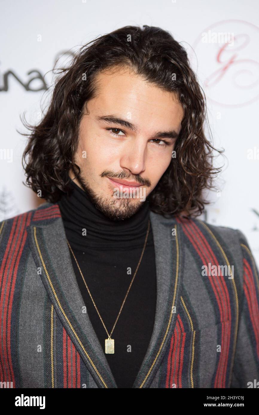 Anthony Colette attends the photocall during the Global Gift Gala 2021 ...