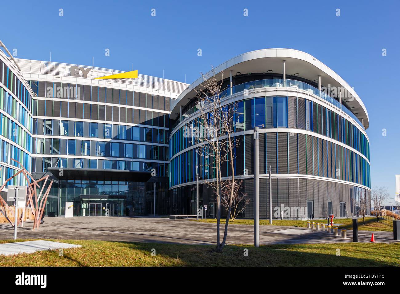 Ernst Young EY headquarters in the Skyloop building at Stuttgart ...