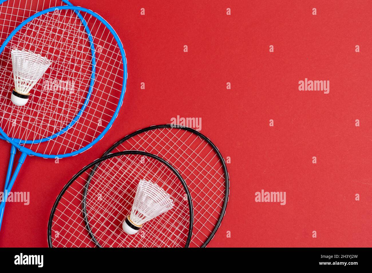 Badminton crossed hi-res stock photography and images - Alamy
