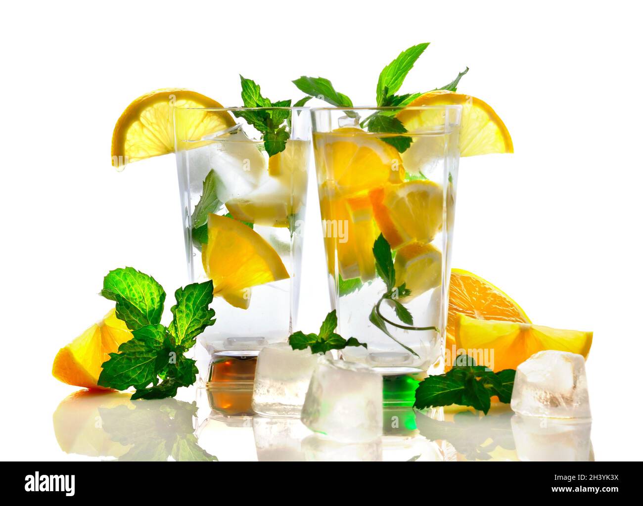 Iced cocktail hi-res stock photography and images - Alamy