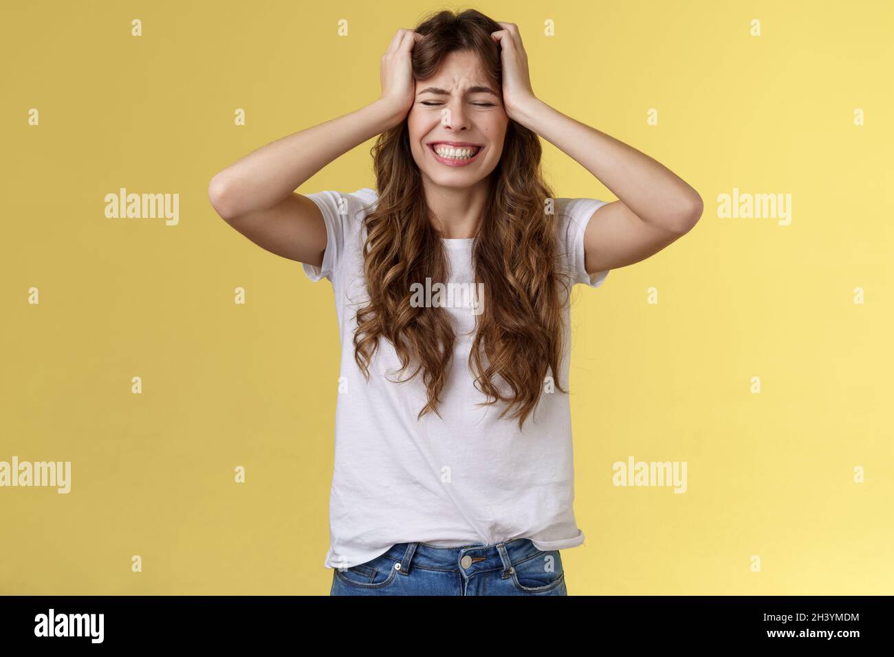 Pain heartbreak hi-res stock photography and images - Alamy