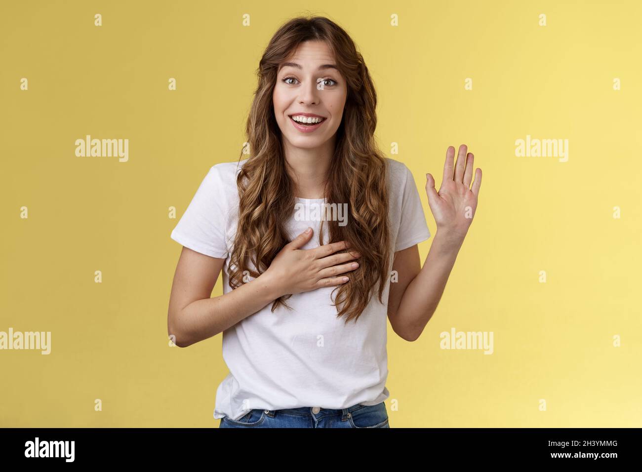 Girl Introduce Herself Friendly Joyful Casual Conversation Smiling