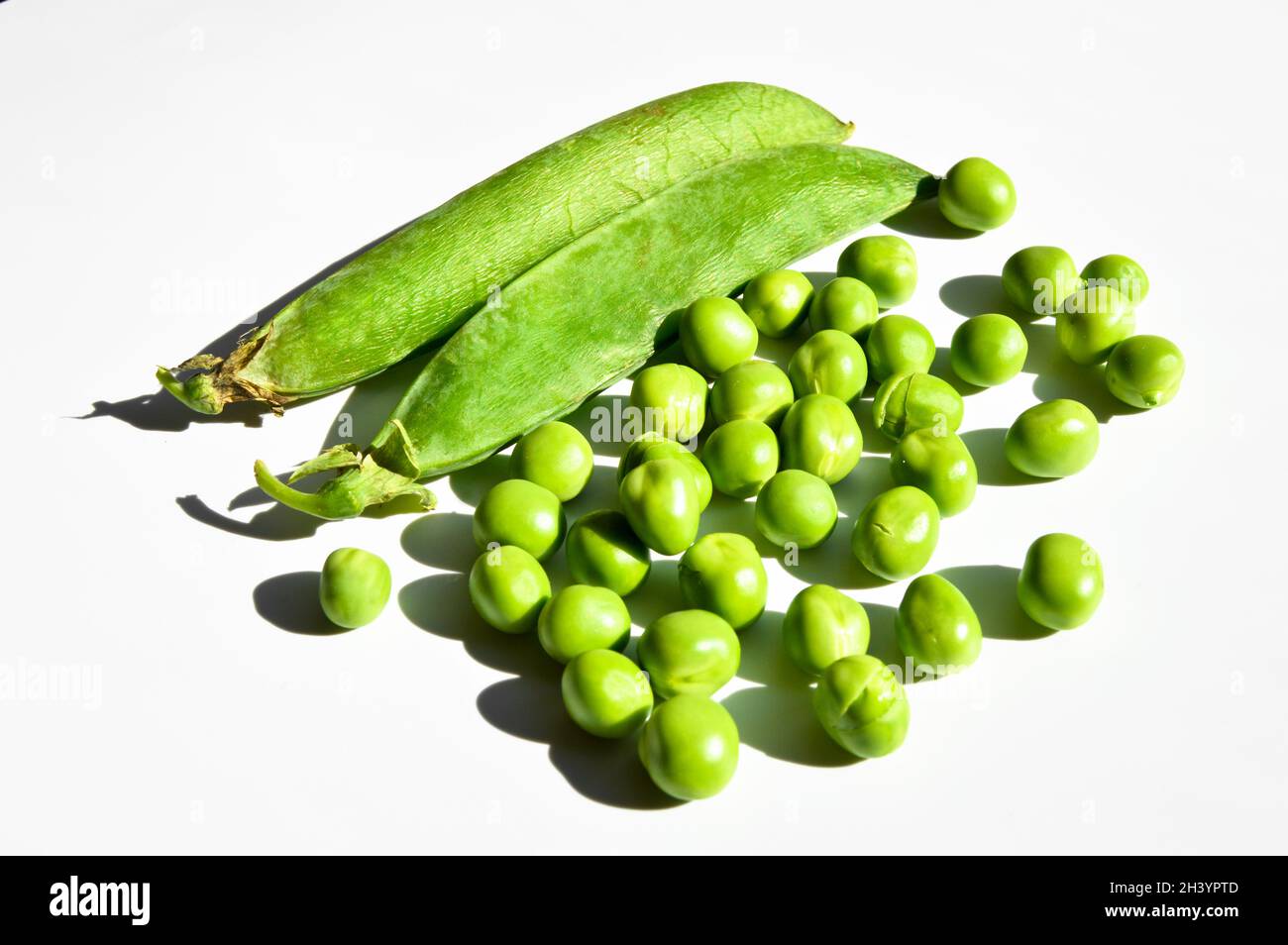 Fresh green peas and grains, nutritious green vegetables, isolated on ...
