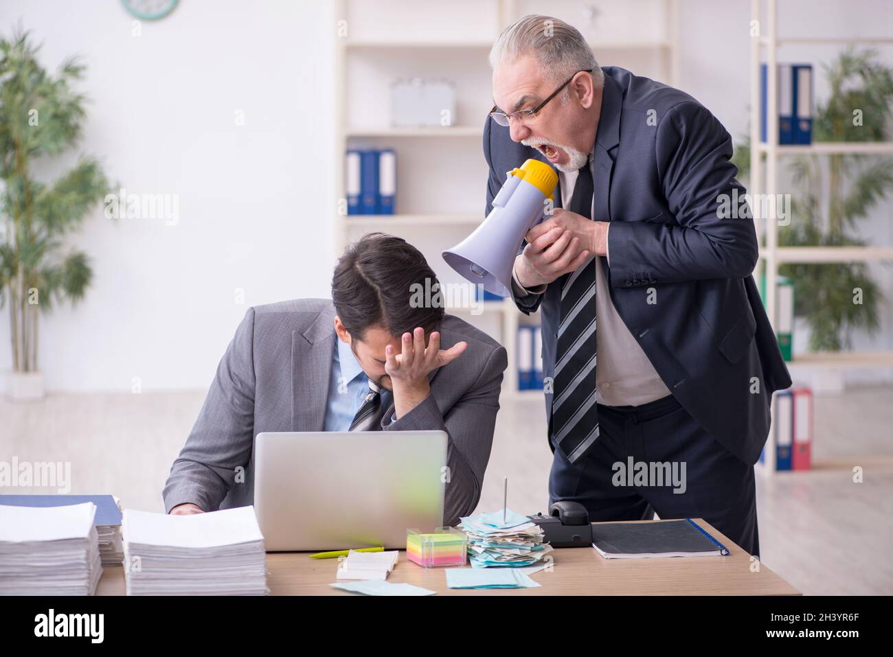 Aggressive male boss bullying hi-res stock photography and images - Alamy