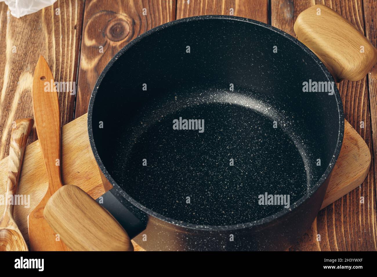 Set of cookware utensils on a kitchen counter Stock Photo - Alamy