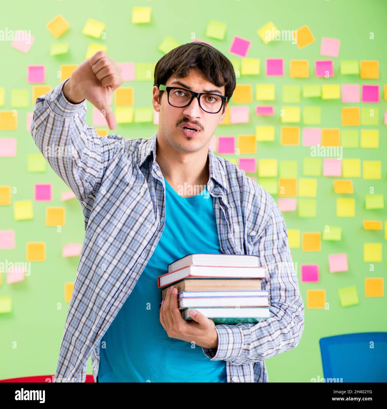 Student thumbs down classroom hi-res stock photography and images - Alamy
