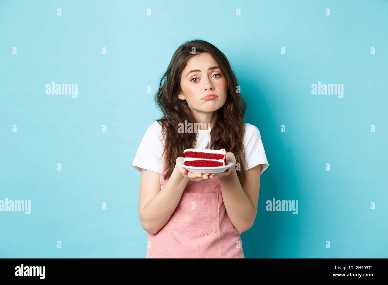 Girl sad cake hi-res stock photography and images - Alamy