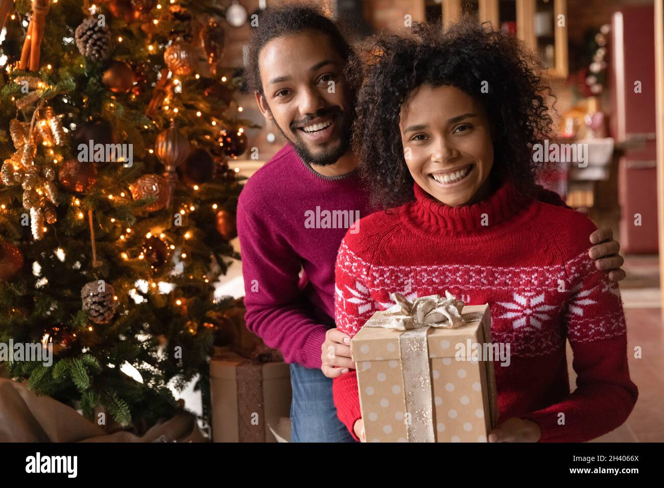 New year eve home hi-res stock photography and images - Alamy