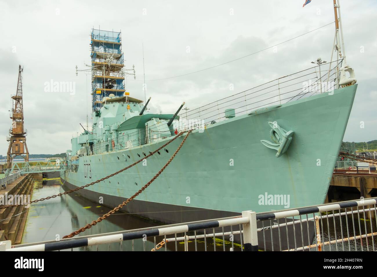 Hms cavalier at the historic dockyard hi-res stock photography and ...