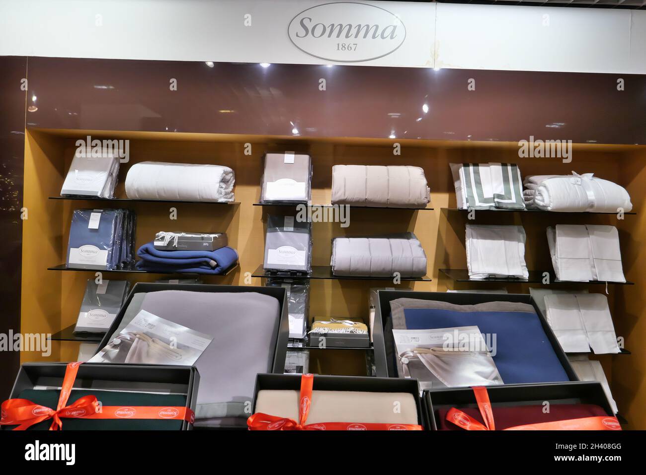 SOMMA HOME TEXTILES ON DISPLAY INSIDE THE FASHION STORE Stock Photo - Alamy