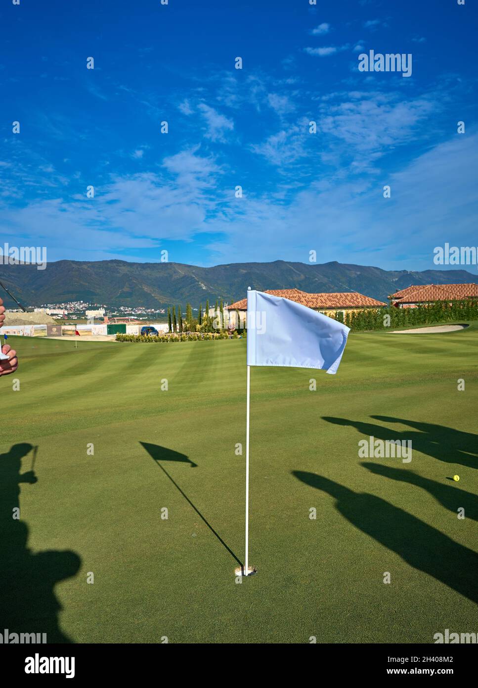 Man playing golf close hi-res stock photography and images - Alamy
