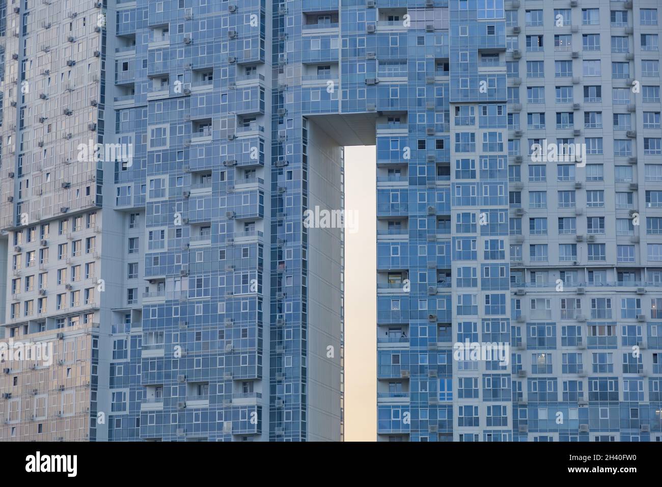 High rise residential estate hi-res stock photography and images - Alamy