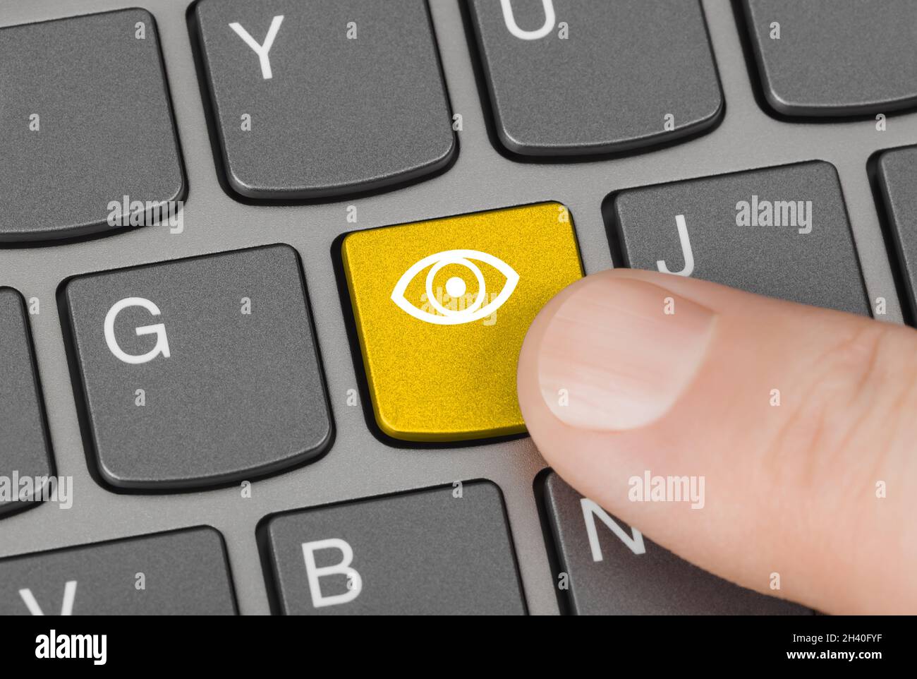 Computer keyboard with Eye key Stock Photo - Alamy