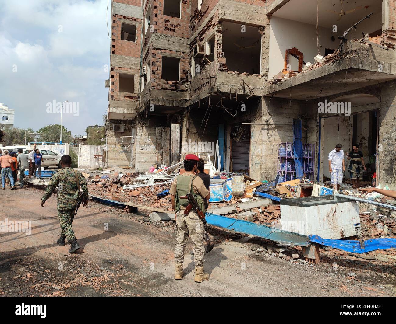 Yemen aden airport explosion hi-res stock photography and images - Alamy