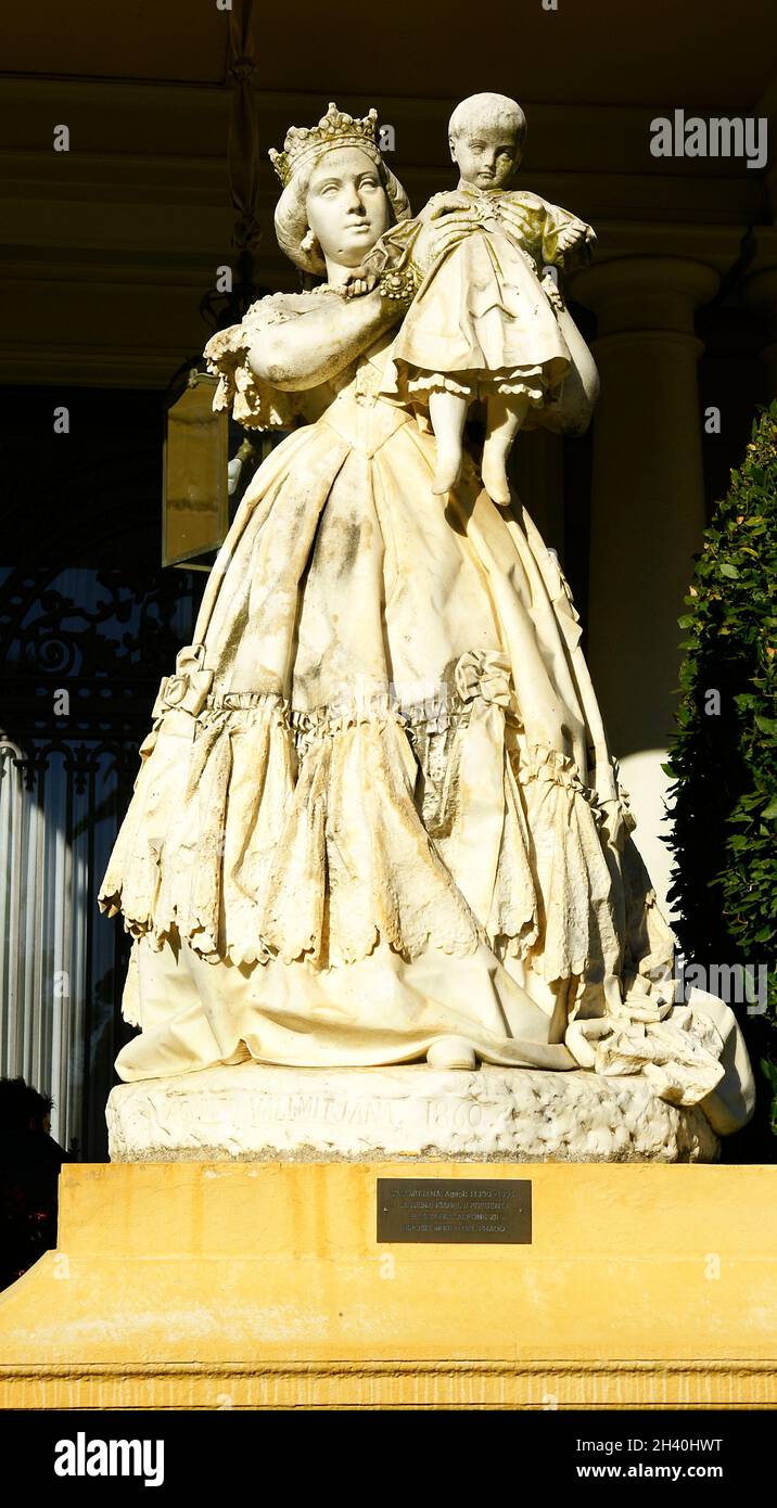 Statue of Isabel II in the Pedralbe gardens, Barcelona, Catalunya ...