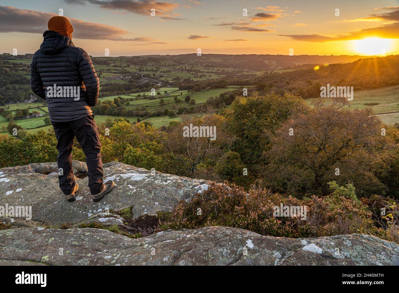 Man looking at sunrise hi-res stock photography and images - Alamy