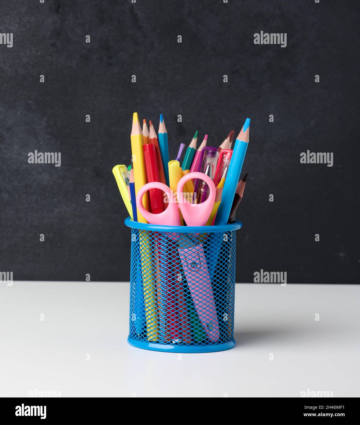 Class pens hi-res stock photography and images - Alamy