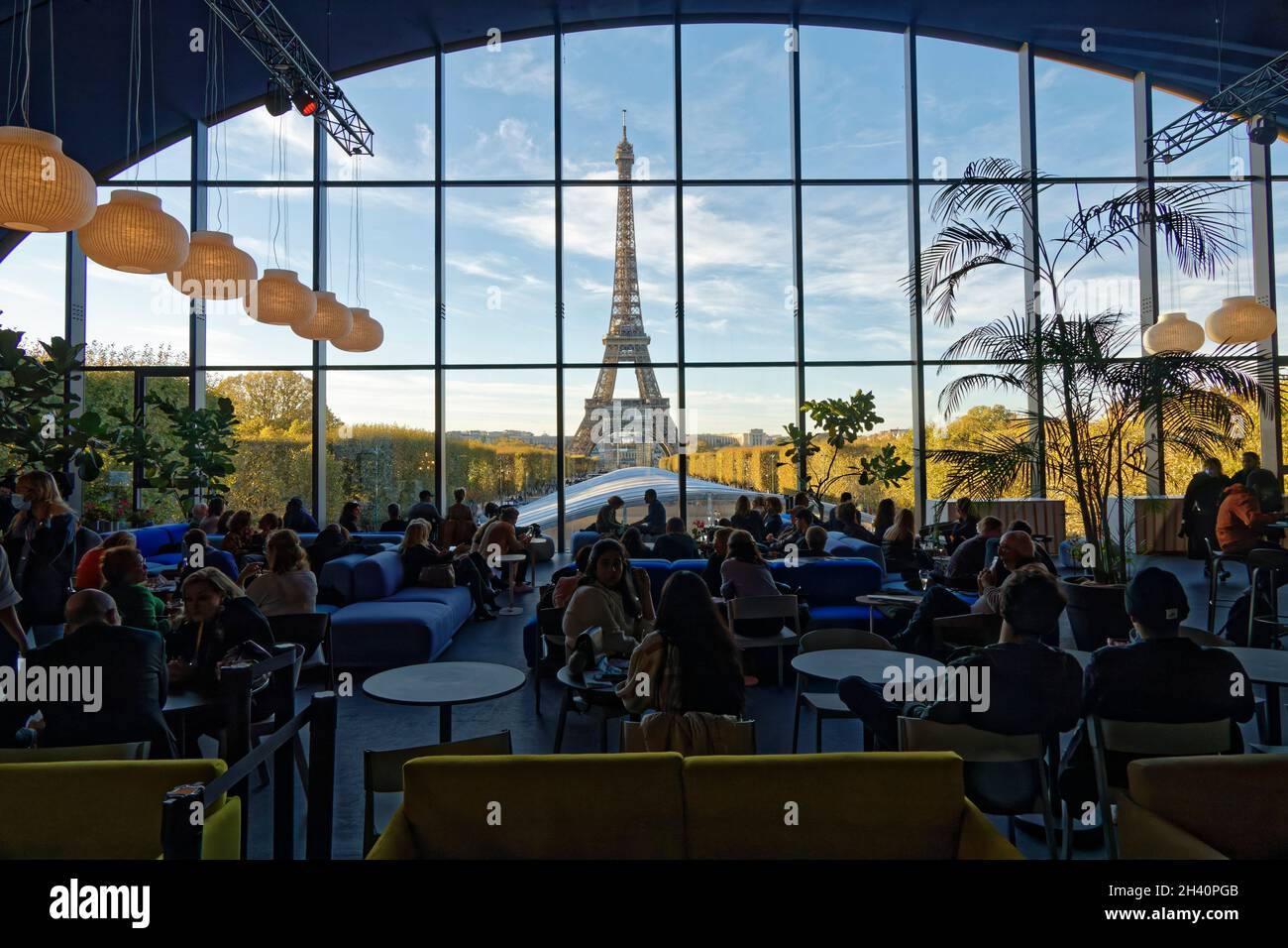 Paris, France. 24th Oct, 2021. 47th edition of the FIAC (International ...