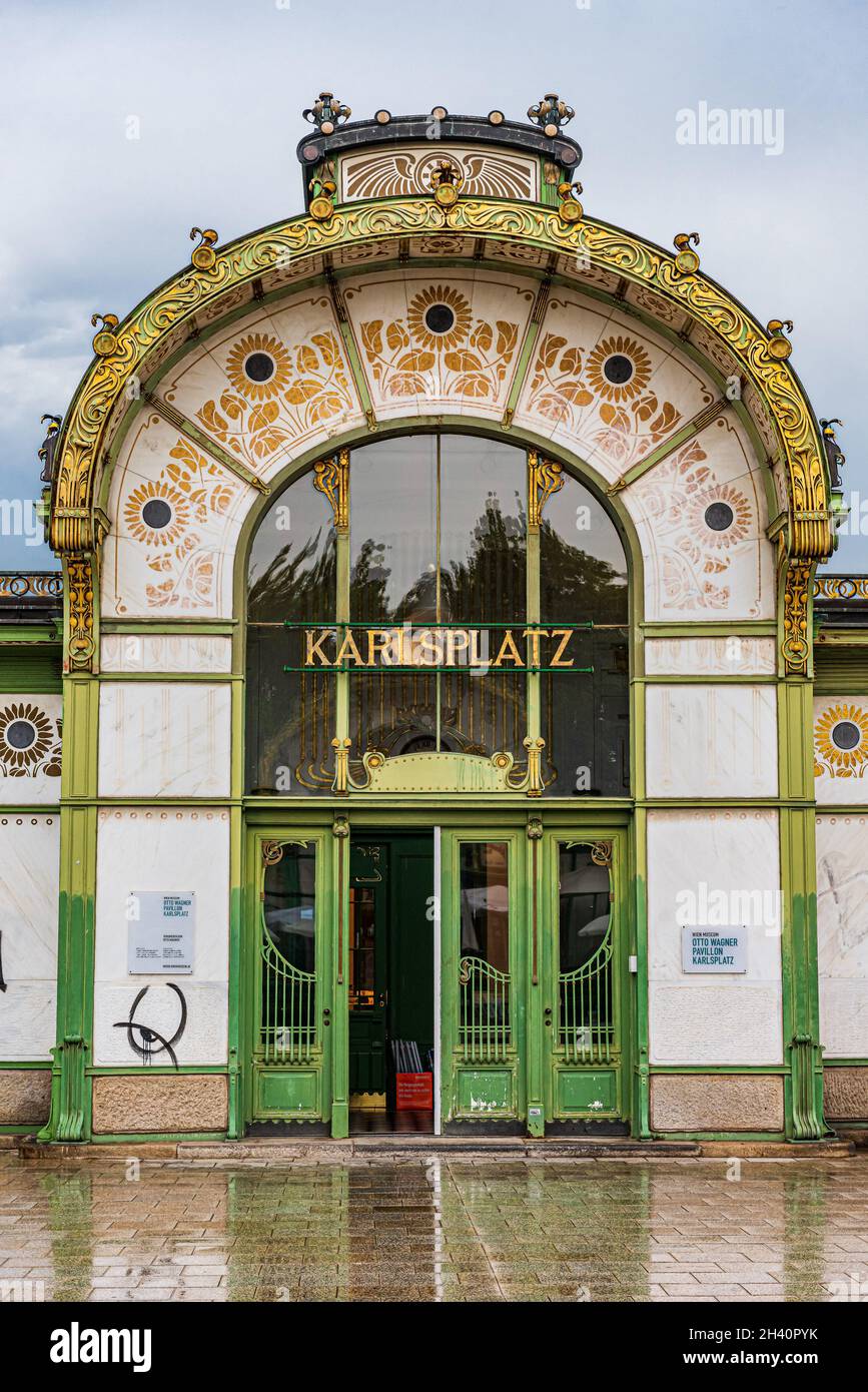 Karlsplatz Stadtbahn Station in Vienna Stock Photo - Alamy