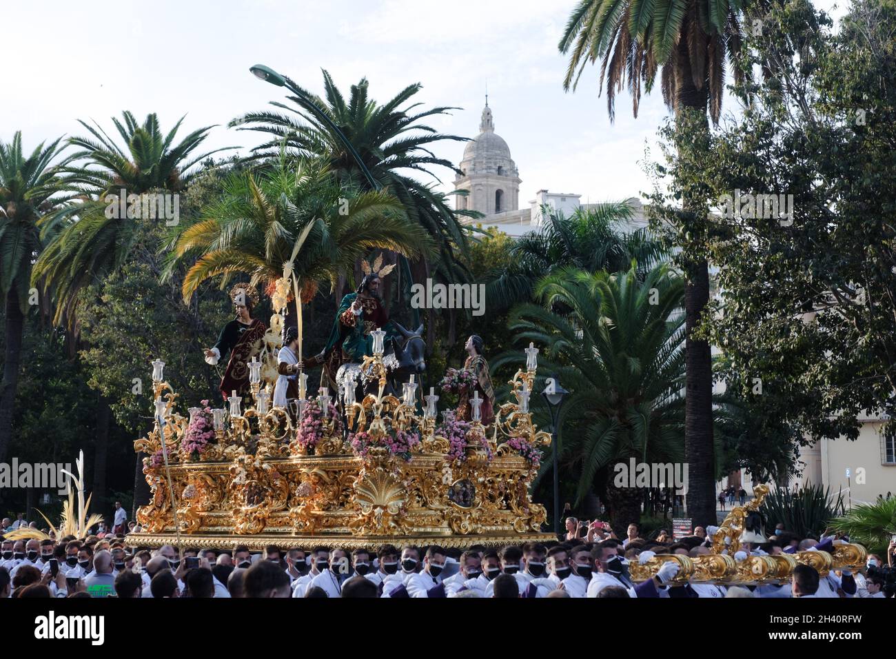 Palm processions hi-res stock photography and images - Alamy