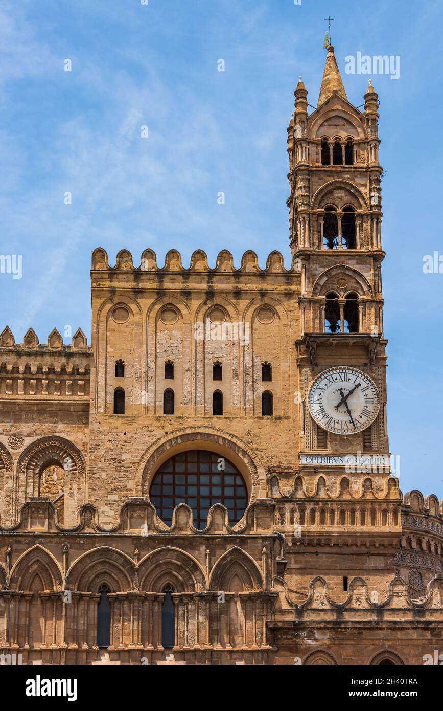 Sicilian clock hi-res stock photography and images - Alamy