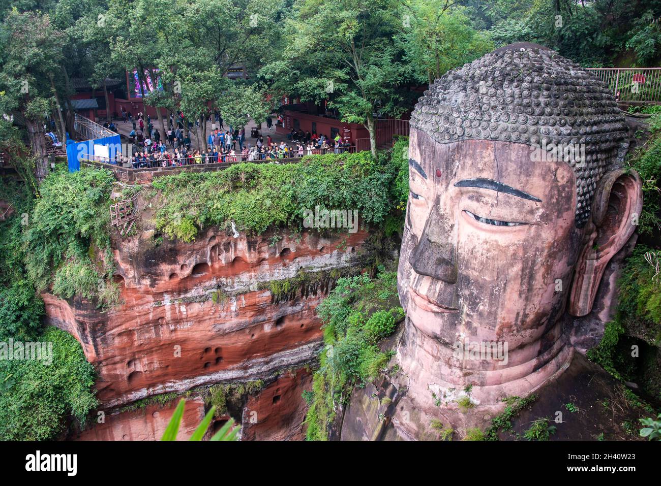 Buddha of leshan hi-res stock photography and images - Alamy