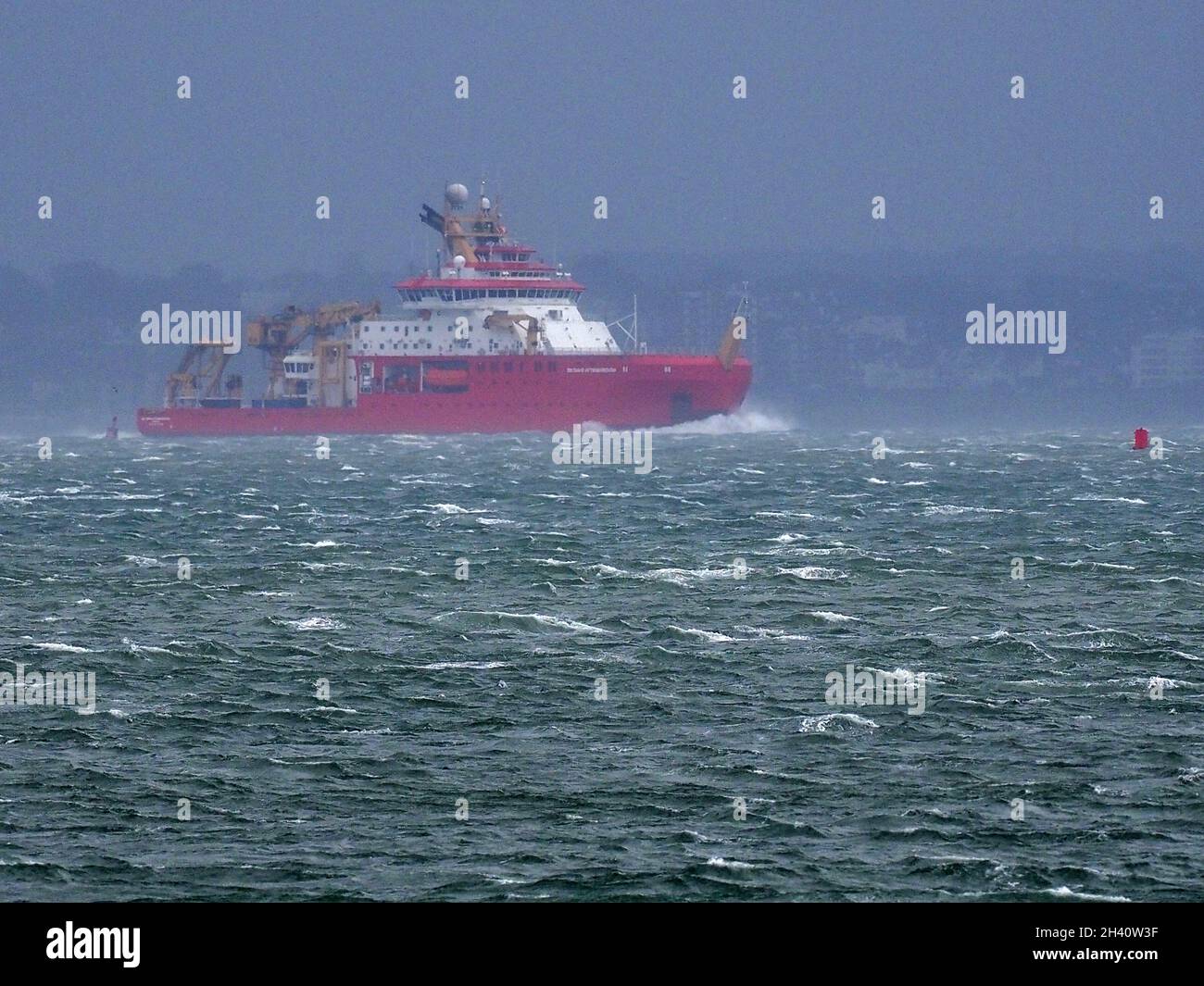 Sheerness, Kent, UK. 31st Oct, 2021. Polar exploration ship RRS Sir ...