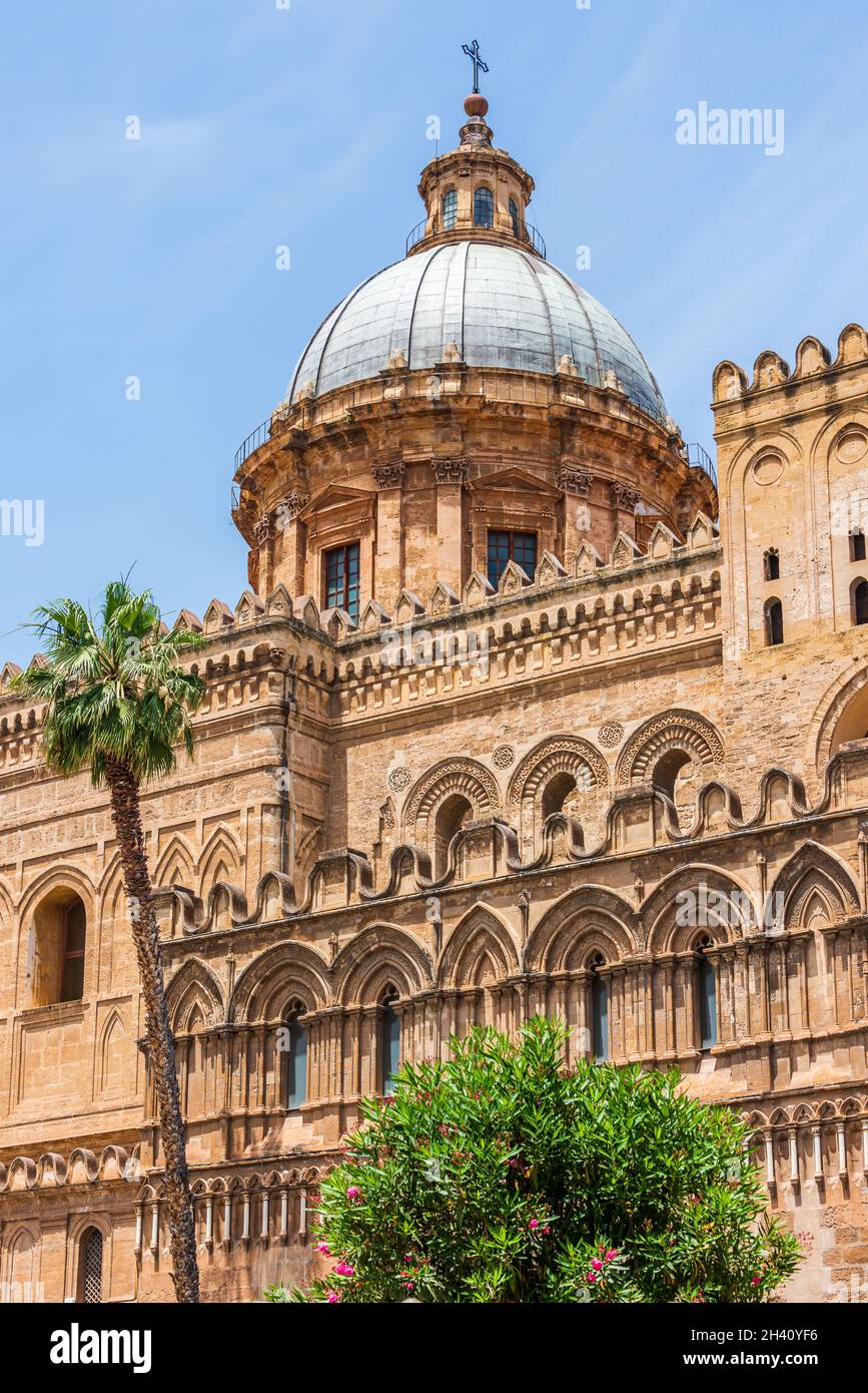 Dome of the Palermo Cathedral, Sicily Stock Photo - Alamy