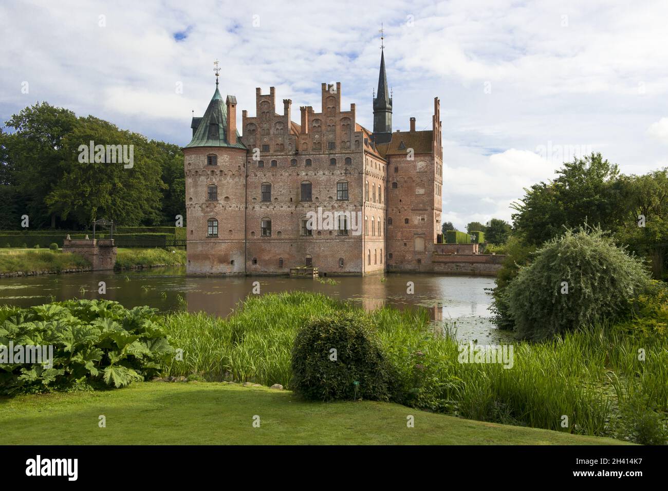 Denmark funen egeskov castle hi-res stock photography and images - Alamy