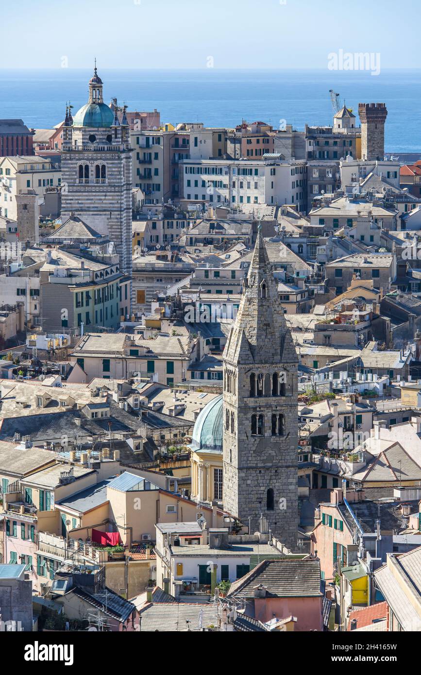Genoa old town hi-res stock photography and images - Alamy