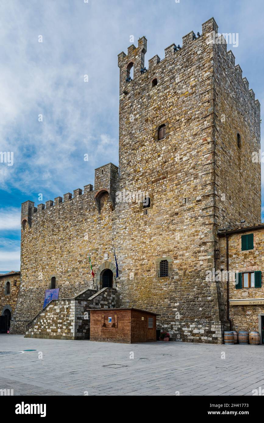 Castle in Castellina in Chianti Stock Photo - Alamy