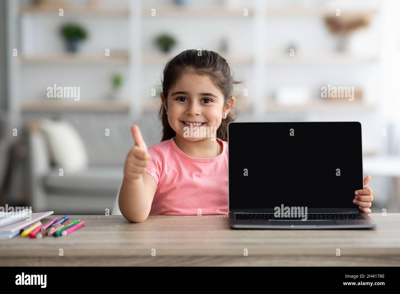 Little thumb hi-res stock photography and images - Alamy