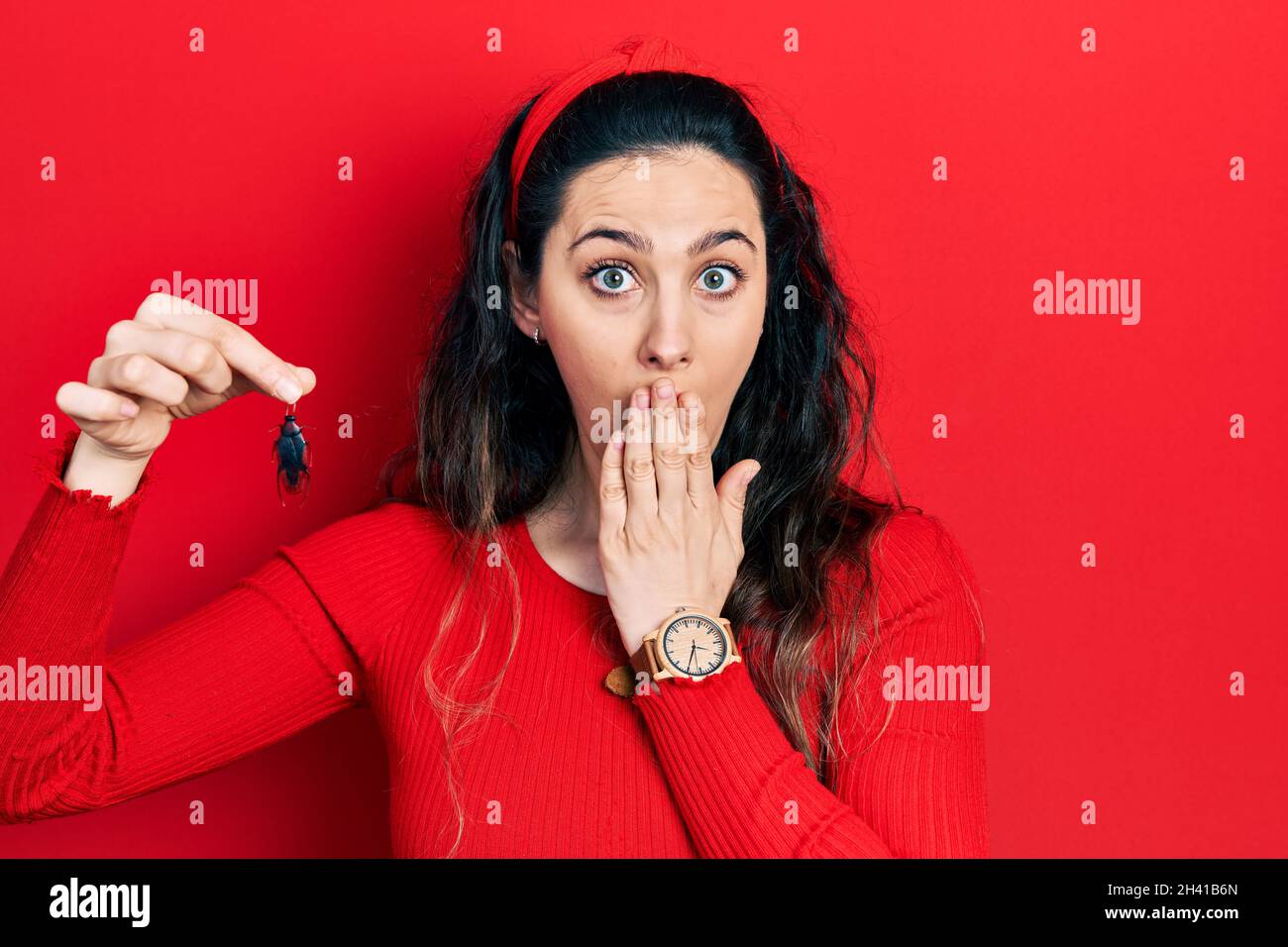 Girl scared bug hi-res stock photography and images - Alamy