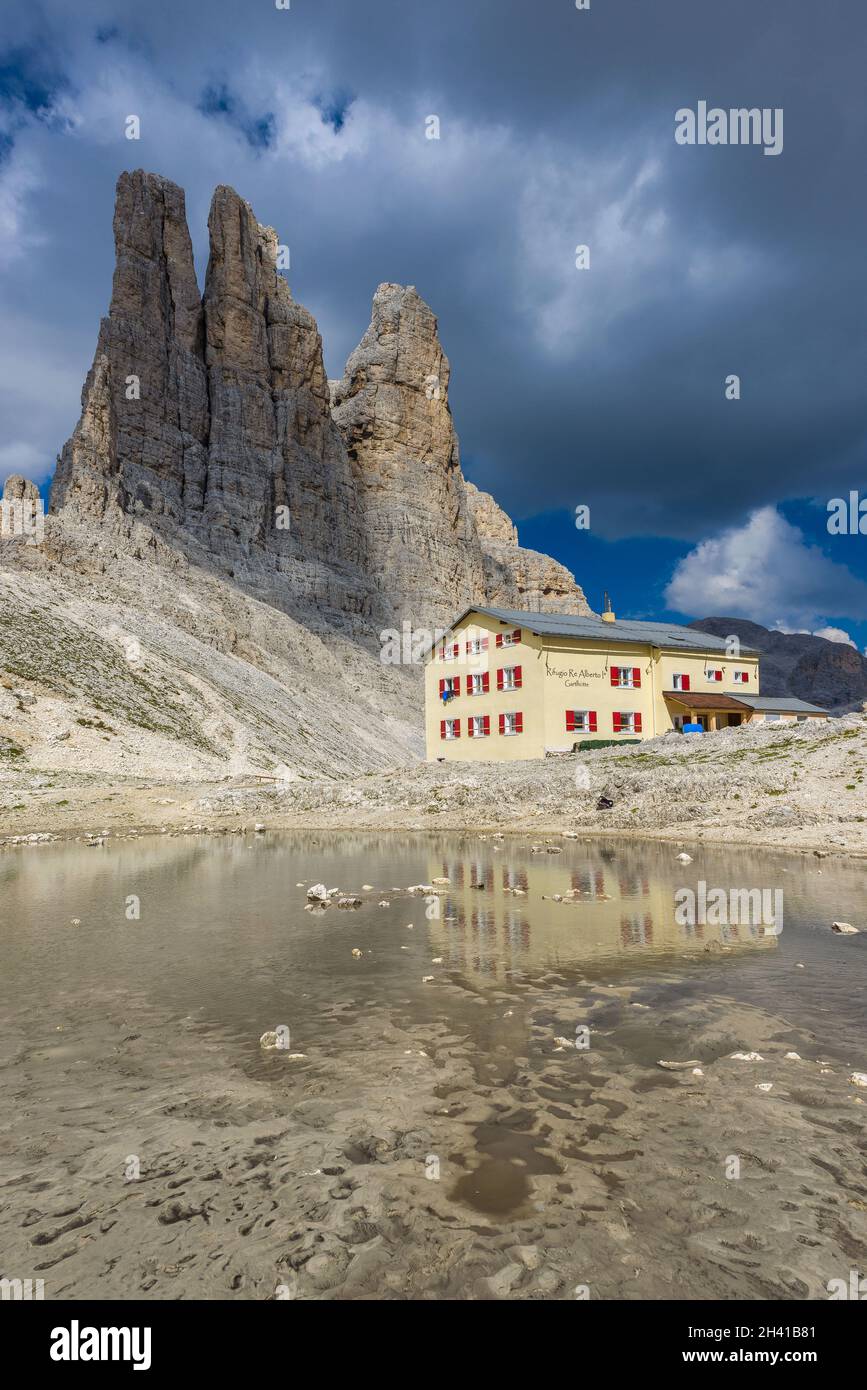 Refuge vajolet hi-res stock photography and images - Alamy